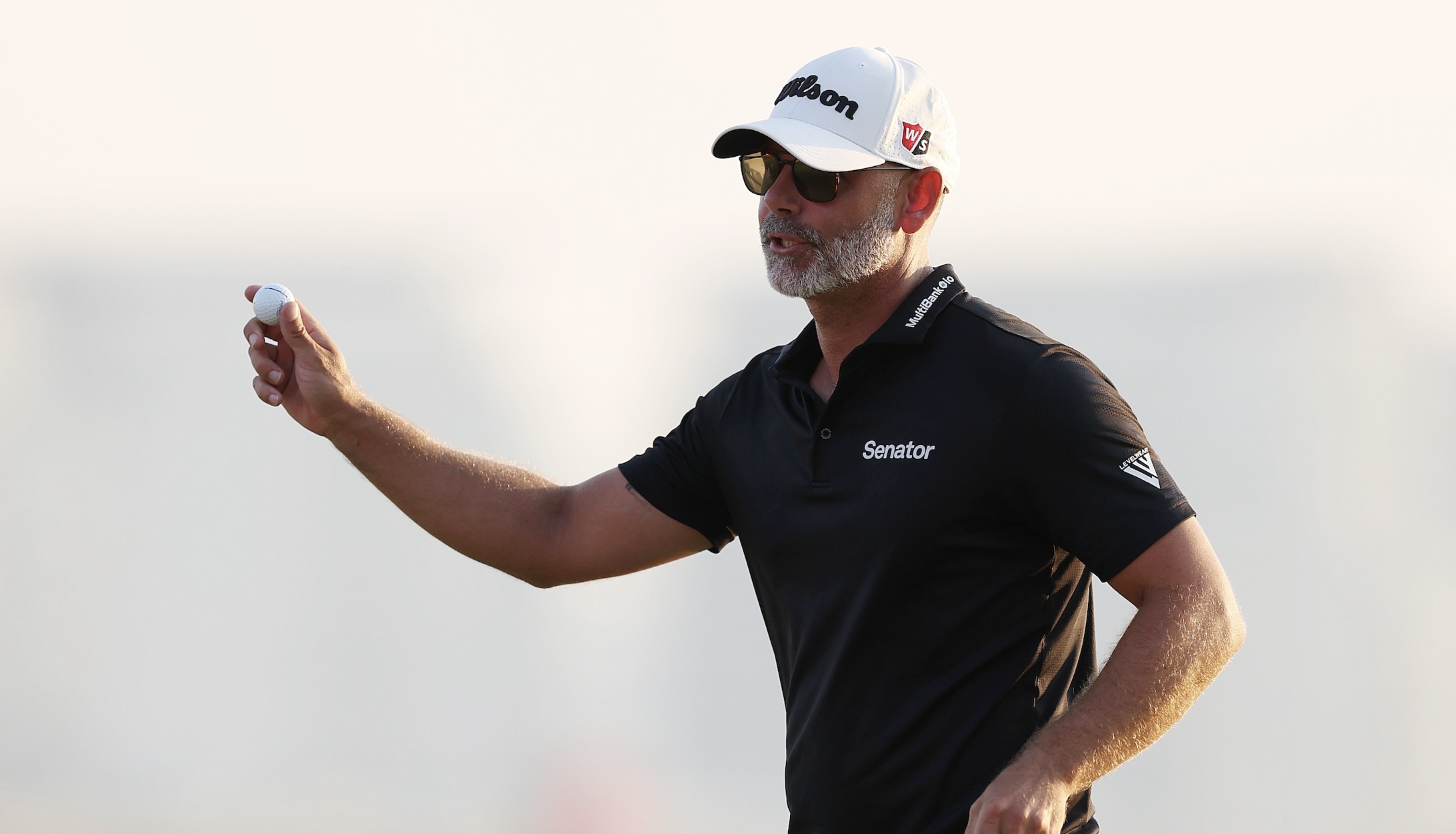 Waring's lead cut heading into final round