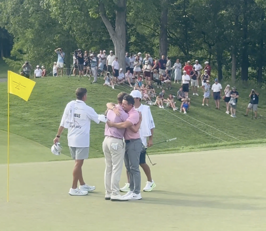 WATCH: JT needed a McIlroy hug after tough round